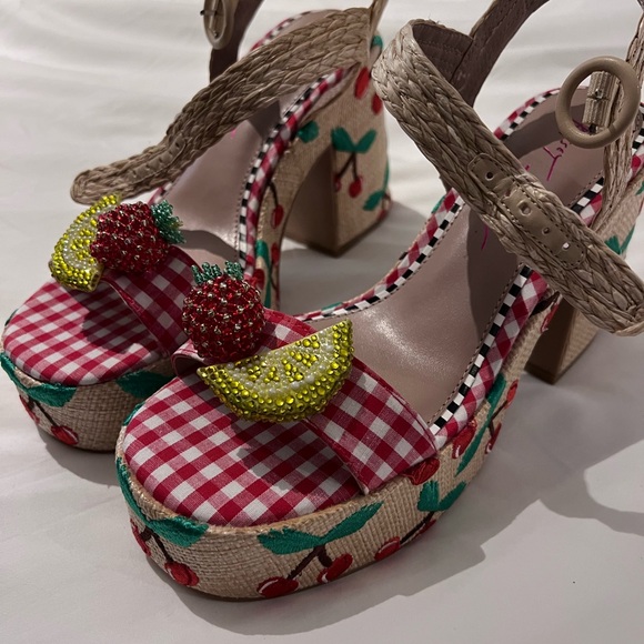 Betsey Johnson | Shoes | Betsey Johnson Cheyne Platform Sandal In ...